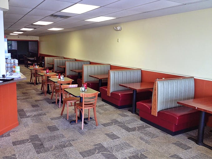 These booths have witnessed first dates, family reunions, and countless Sunday morning recoveries—each one a chapter in Columbia's ongoing story.