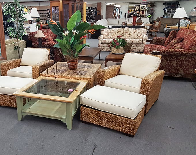 This rattan living room set looks straight out of a coastal design magazine—proof that someone's redecorating whim could become your statement piece.