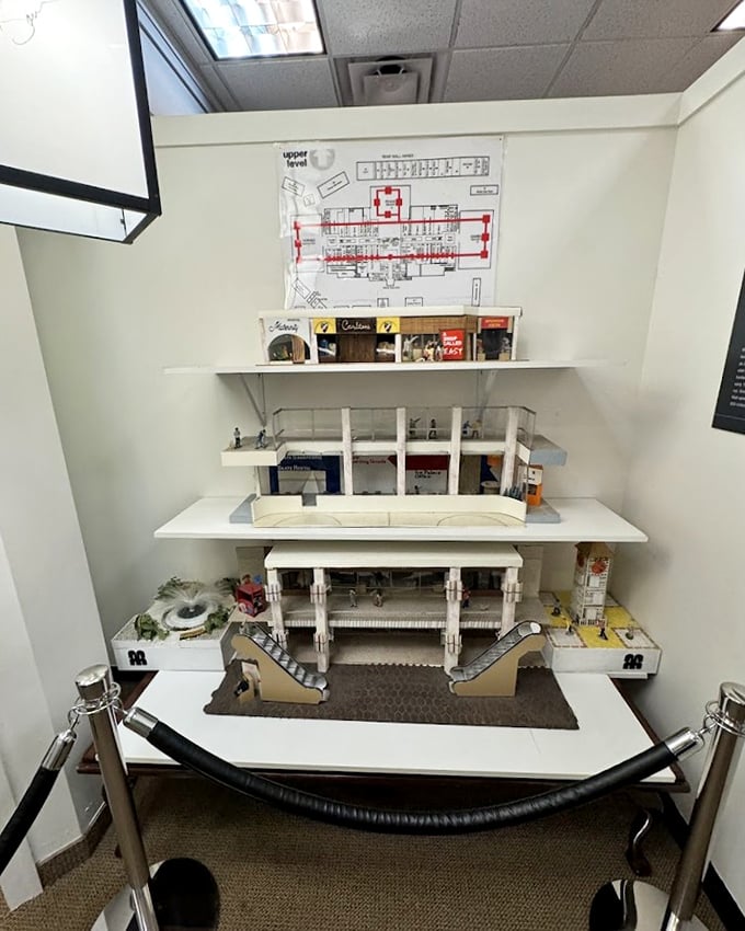 This intricate Monroeville Mall diorama recreates Dawn of the Dead's iconic setting. Shopping has never looked so terrifyingly familiar.