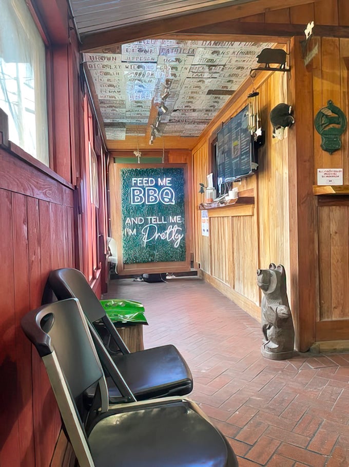 Even the hallway whispers "Feed Me BBQ" – because great barbecue demands total commitment.