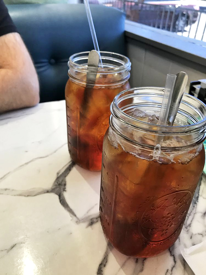 When even the iced tea gets the star treatment – refreshing proof that details matter in every glass.