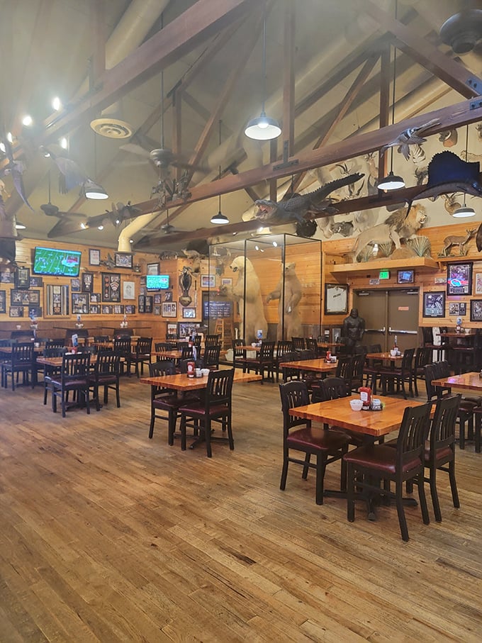 The dining room where taxidermy meets sports bar meets family restaurant – somehow creating the perfect roadside atmosphere.