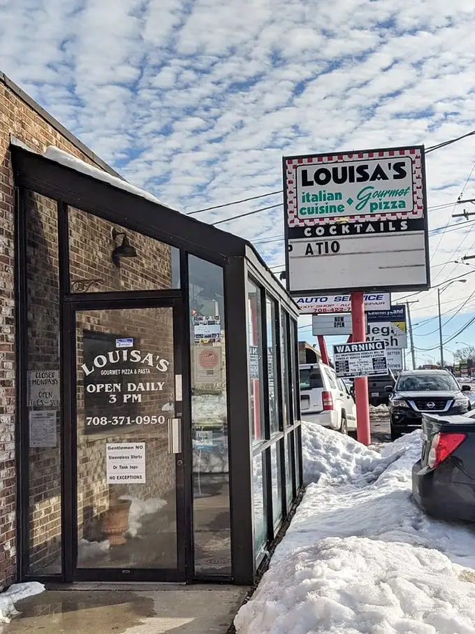 Snow can't keep the faithful away. When winter hits Chicago, Louisa's becomes even more of a warm sanctuary for comfort food seekers.