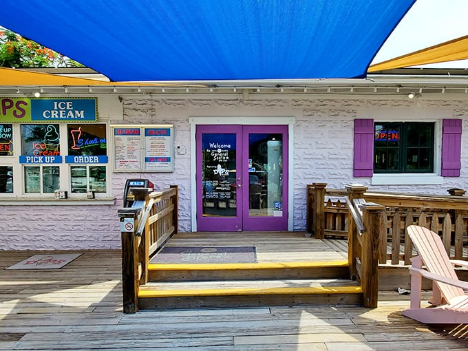 The storefront that launched a thousand lunch plans, hiding in plain sight like Clark Kent in glasses.
