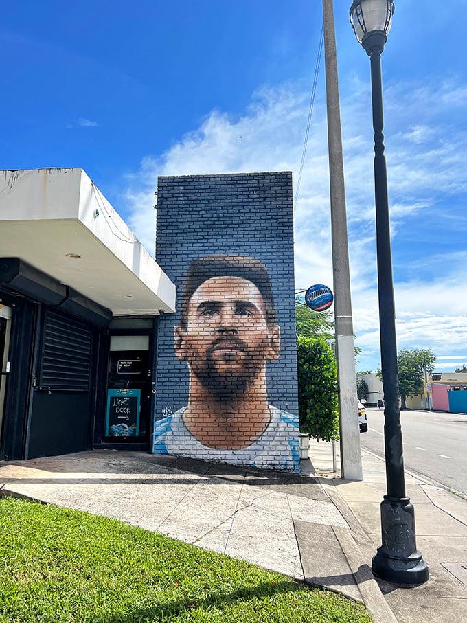 That mural adds street cred to serious steaks – Fiorito brings Buenos Aires to Biscayne without the jet lag.