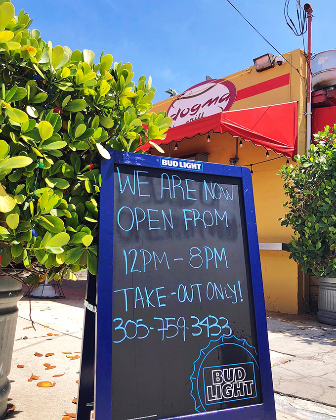 Those hours on the board are your roadmap to happiness – plan your onion ring pilgrimage accordingly, friends.