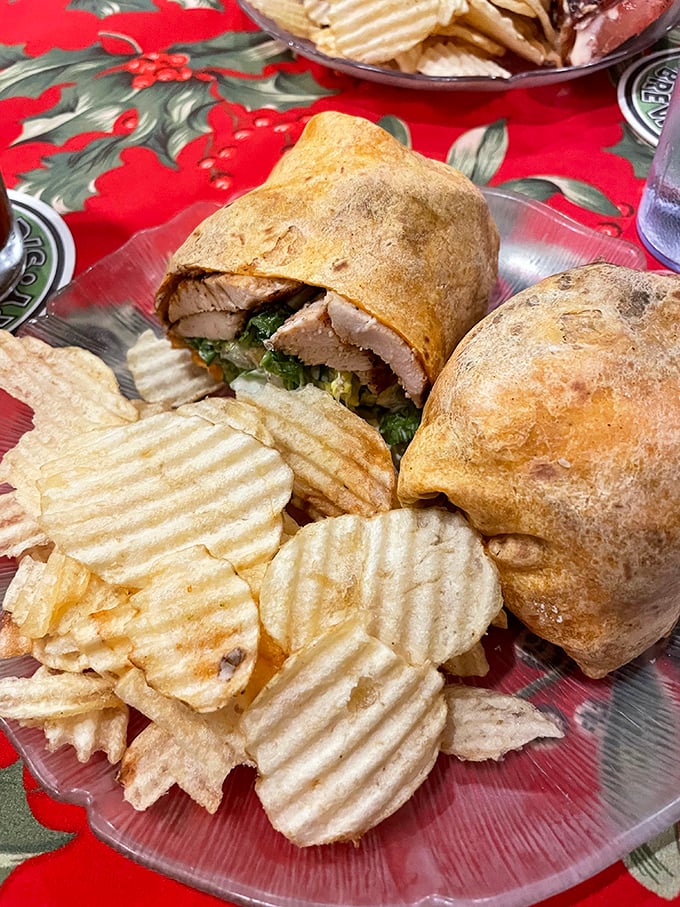A wrap that makes salad feel like an indulgence. Fresh ingredients bundled together like the world's tastiest present.