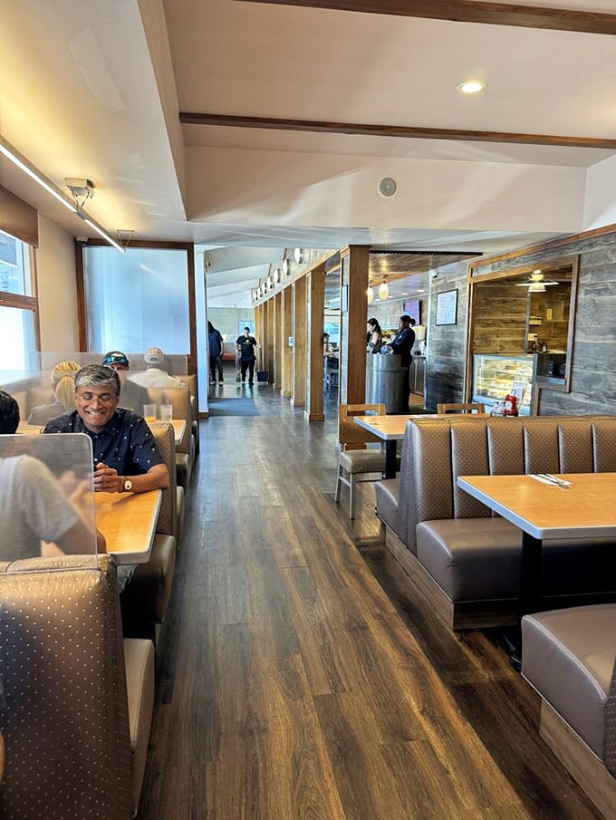Cozy booths where strangers become neighbors and calories don't count. The Oakland diner experience in its natural habitat.