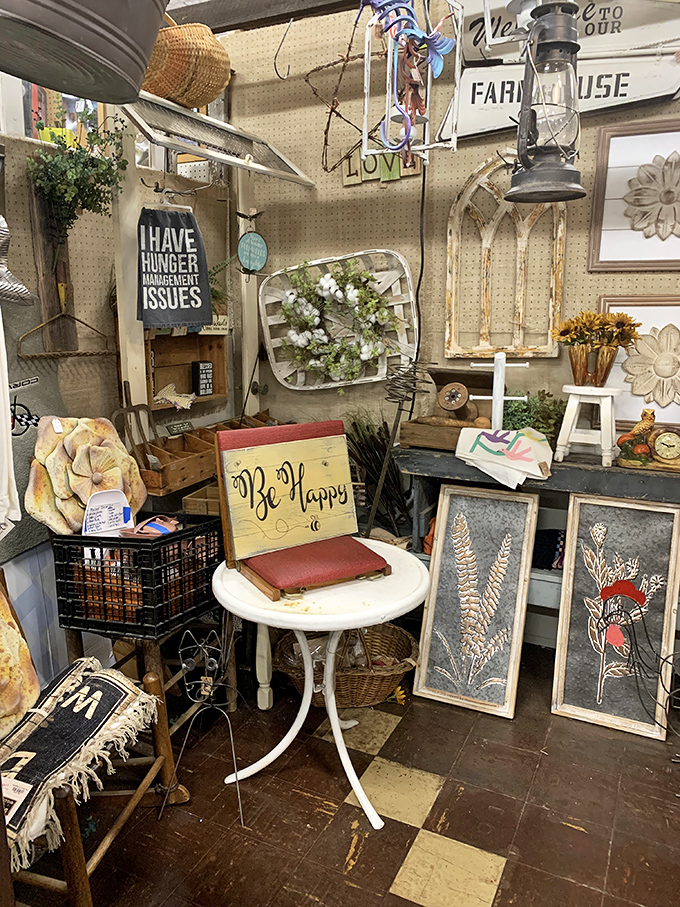 Farmhouse chic before it was trendy. That "Be Happy" sign isn't just decor—it's the inevitable result of finding the perfect vintage treasure.