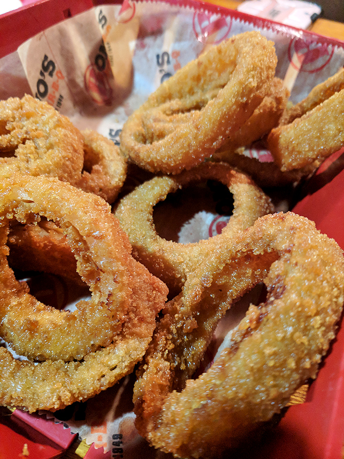 Onion rings with the perfect crunch-to-give ratio – like edible golden halos that angels would fight over.