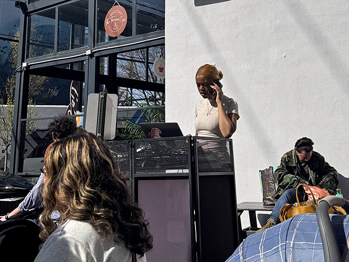 The wait becomes part of the experience – a shared anticipation that makes that first bite even more rewarding.