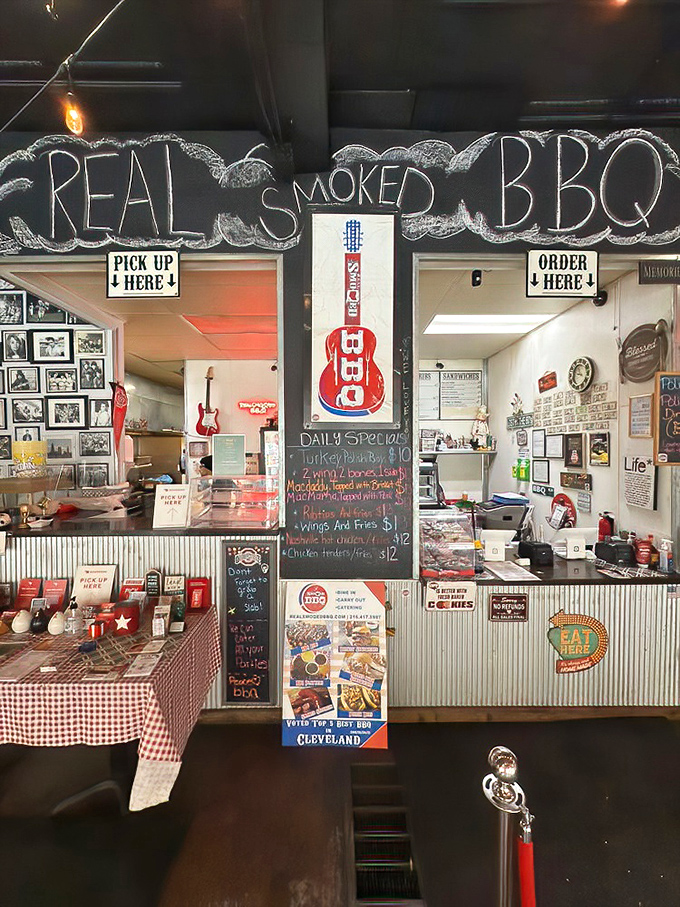 Order here, then try not to drool while waiting for your number to be called.