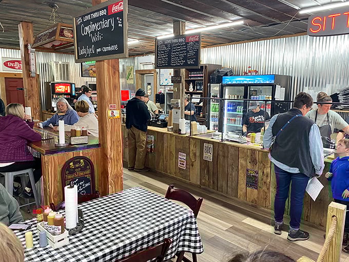Where decisions are made and appetites are satisfied. The sauce bottles stand ready – though this meat barely needs enhancement.