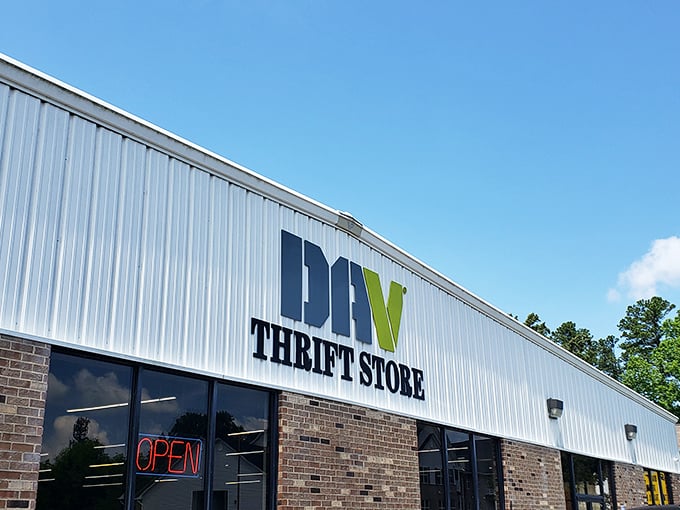The iconic DAV sign stands as a beacon to bargain hunters—like the North Star for those navigating the seas of secondhand shopping.