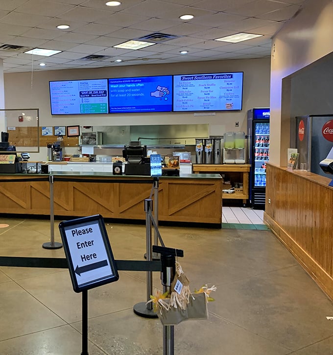 The counter where dreams come true in the form of freshly prepared Southern favorites. Order everything—you can diet tomorrow.