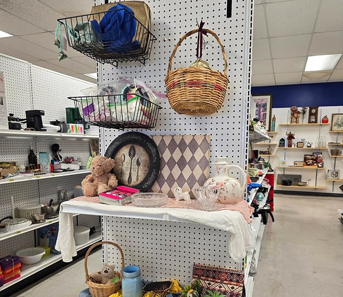 Home décor that spans decades and design movements. That clock might have kept time in a 1950s kitchen while that basket carried picnic dreams to Valley Forge.