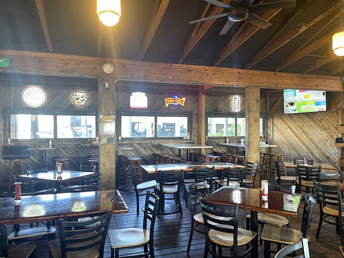 An interior that says "come as you are" while promising some of the best seafood you'll ever have – the restaurant equivalent of a warm hug.