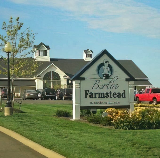 The sign promises "Amish Kitchen Hospitality," and spoiler alert: it delivers on that promise with every single bite.
