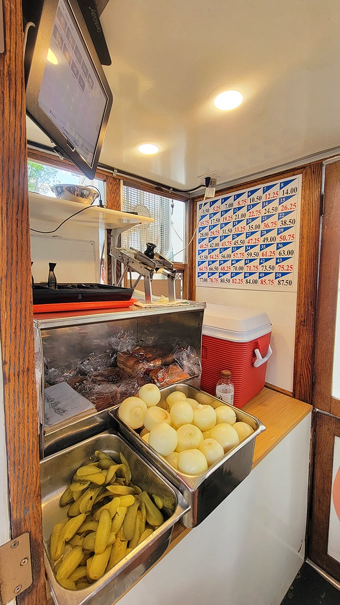 This tiny kitchen proves that size doesn't matter when you've mastered the art of burger perfection.