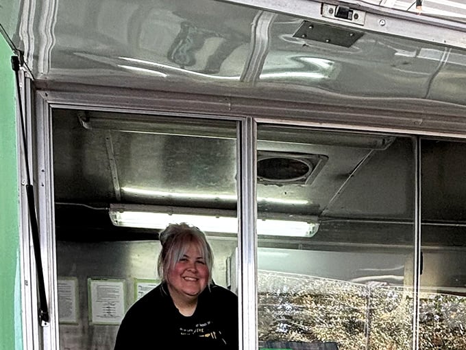 The staff at Franklin treats each order with the reverence of handling crown jewels. Barbecue service is serious business here.