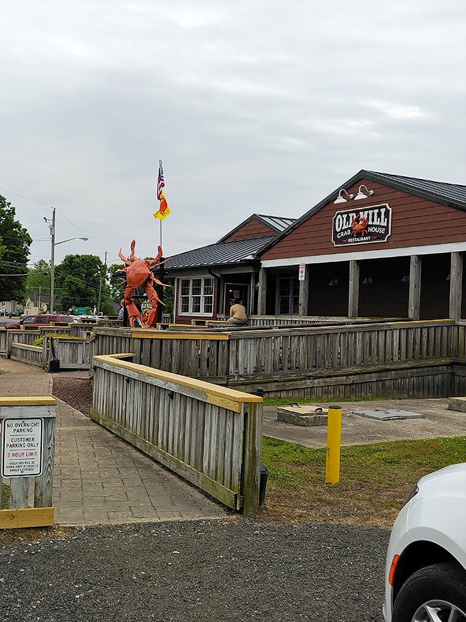 The approach to seafood paradise—where that wooden deck has witnessed countless hungry arrivals and satisfied departures.