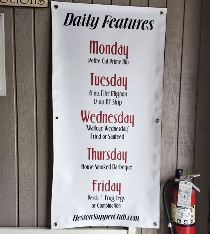 Daily specials that read like a week-long celebration – "Walleye Wednesday" is the middle-of-the-week vacation your taste buds deserve.