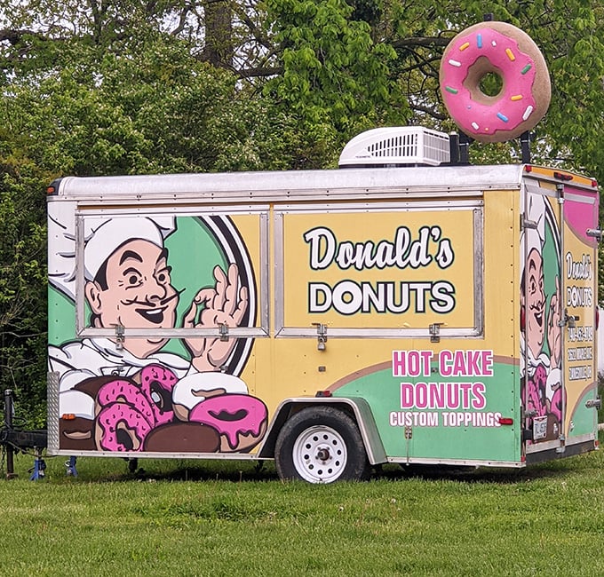 Donald's on wheels brings the magic to you. This food truck doesn't just serve donuts – it delivers happiness with a side of nostalgia and a giant pink sprinkled cherry on top.