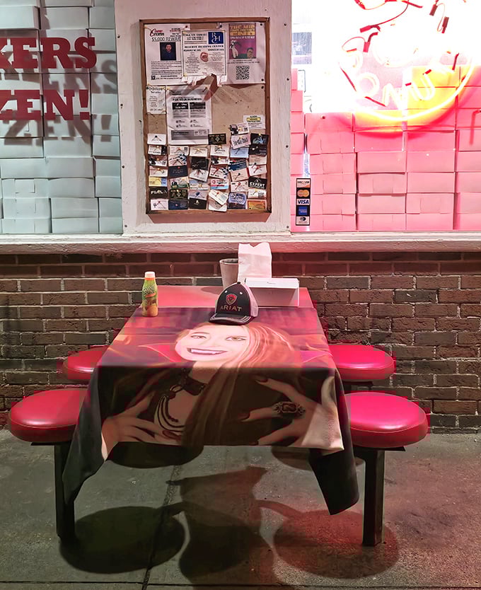 Even the outdoor seating area has personality. Where donut enthusiasts can contemplate life's big questions, like "Should I get another one?"