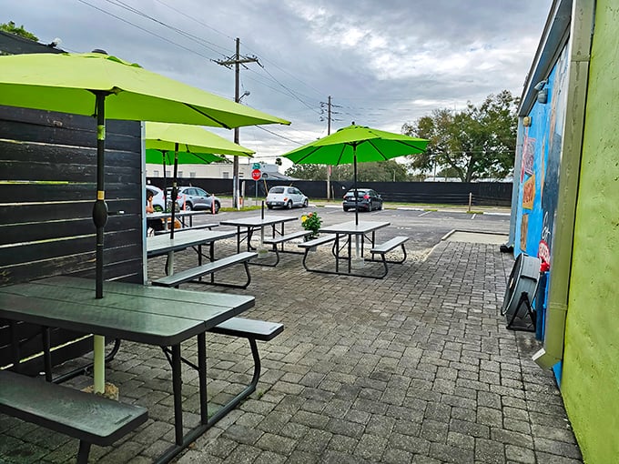 Al fresco dining, Florida-style. Those lime-green umbrellas provide shade while you contemplate whether to order seconds or save room for dessert.