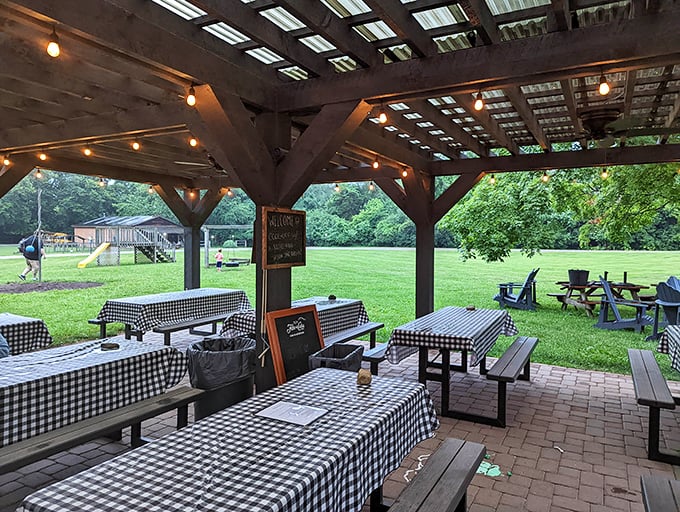 Outdoor covered seating lets you enjoy that famous fried chicken while soaking up Ohio's beautiful countryside scenery and fresh air.