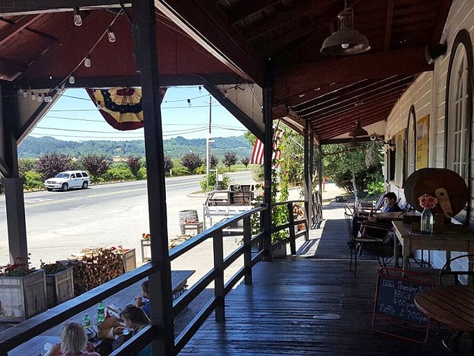 Outdoor dining with vineyard views – because your sandwich deserves a scenic backdrop too.