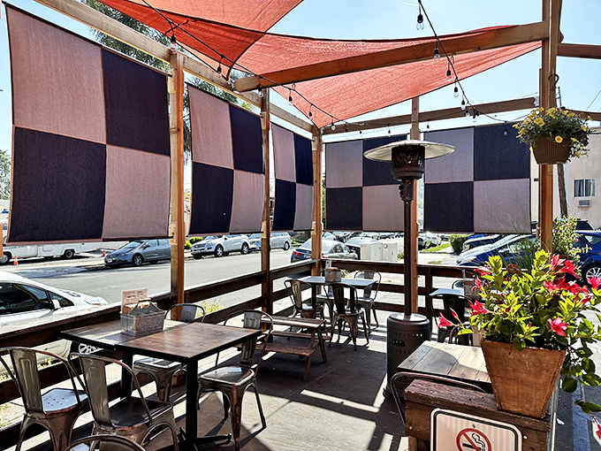 The outdoor patio offers a California twist on Texas tradition – sunshine and shade with your brisket is the LA way.