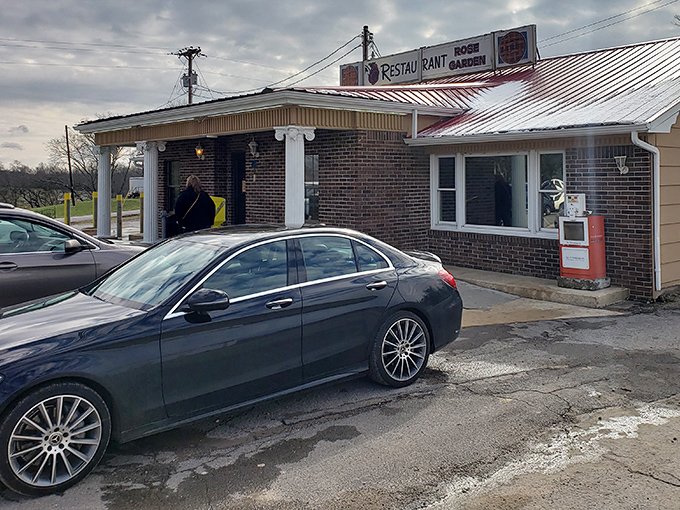 Even luxury cars make the pilgrimage to Rose Garden—good food is the ultimate social equalizer in Silver Point.