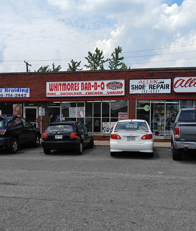 Plenty of parking for pilgrims seeking their barbecue fix—no circling required for this hidden gem.