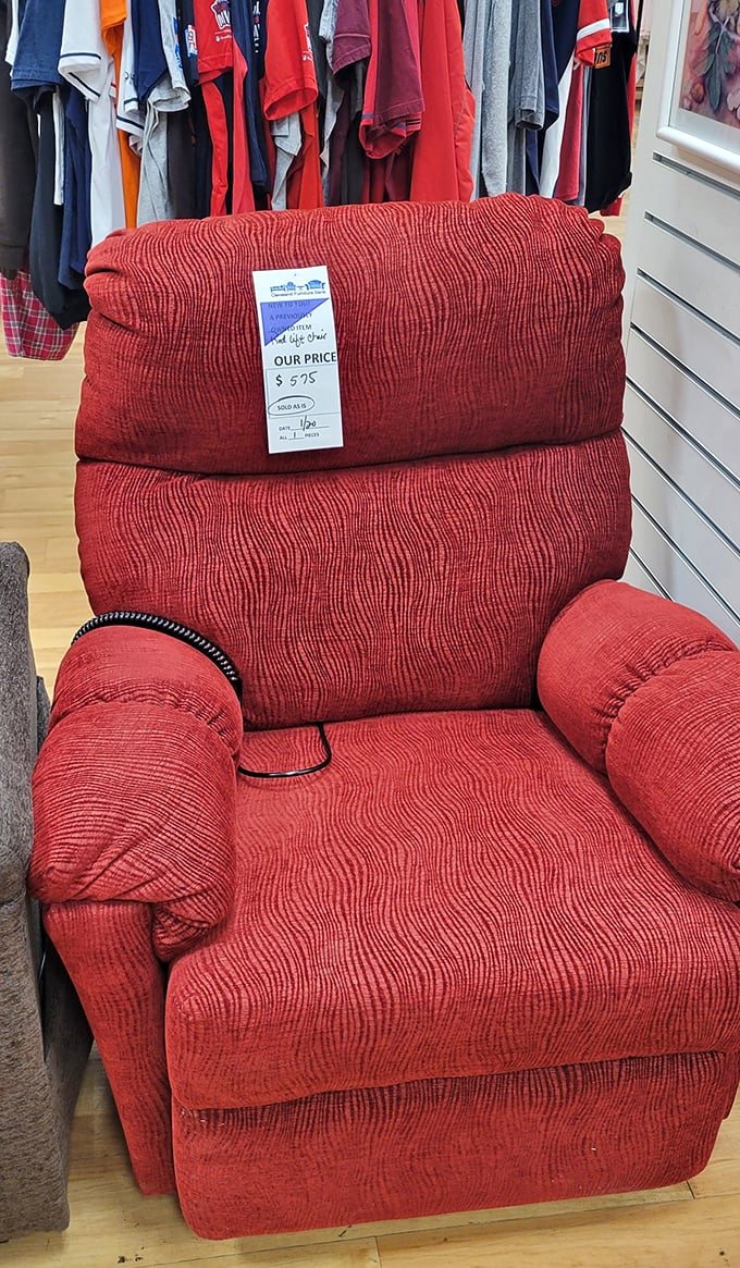 This vibrant red recliner at $5.95 isn't just a chair – it's practically stealing comfort. Your Netflix marathons deserve this throne.