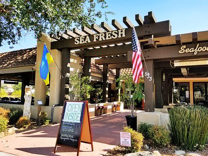 Sea Fresh brings coastal bounty to mountain valley – proof that in Ojai, you don't have to choose between ocean pleasures and mountain treasures.