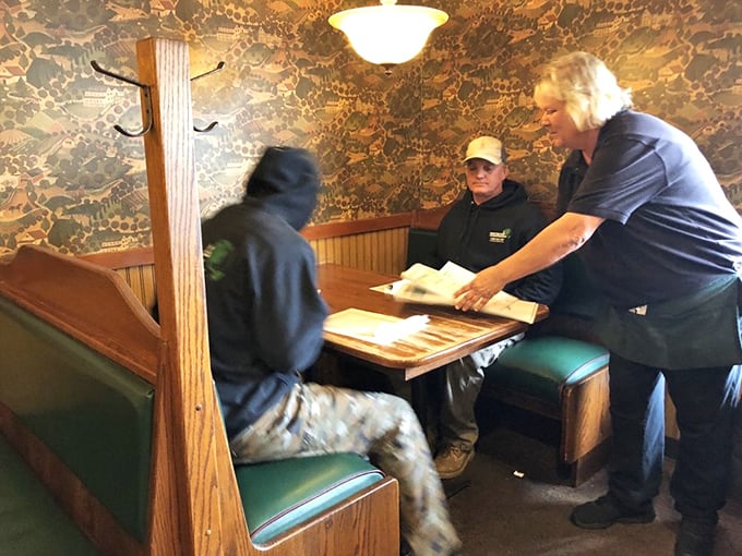 Service with genuine Midwestern warmth—where "How are you today?" isn't just courtesy, it's the beginning of a relationship.