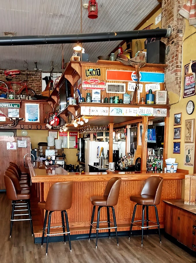 A proper bar setup that serves cold drinks without pretension, just the way neighborhood establishments should.