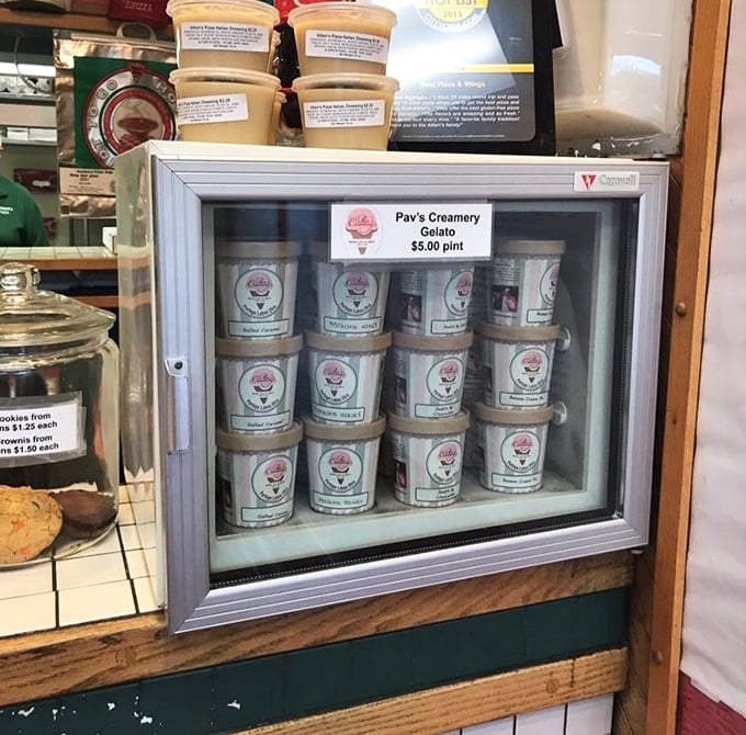 Paw's Creamery Gelato: because sometimes you need something cold and sweet after a hot pizza affair.
