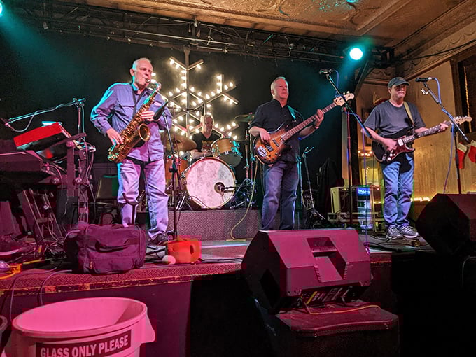 Live music that feeds your soul while the kitchen feeds your body. The perfect soundtrack to your food adventure.