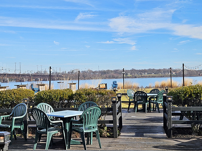 The outdoor patio—where fresh air seasons every bite and the Chesapeake provides the soundtrack. Mother Nature designed this dining room herself.