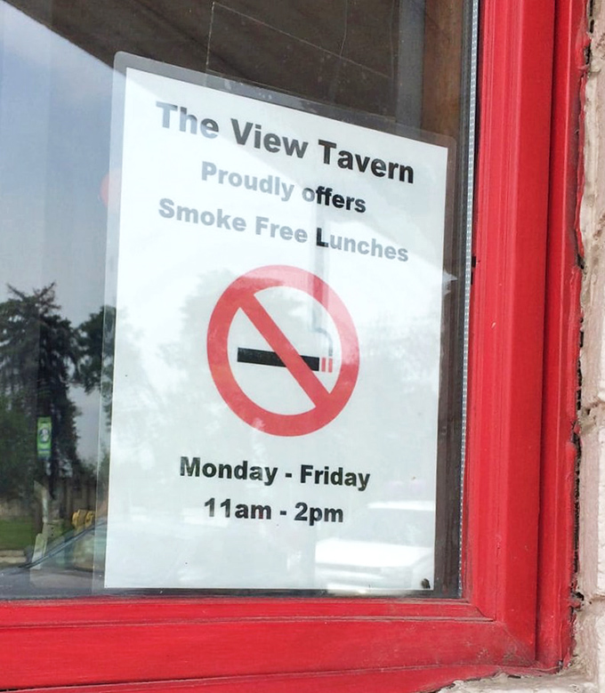 "Smoke Free Lunches" – because nothing should come between you and the flavor of those legendary burgers on weekdays from 11-2.