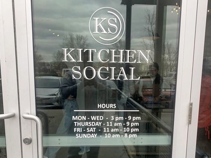 Hours posted like a promise – Monday through Sunday, Kitchen Social is ready when you are. Plan accordingly and arrive hungry.