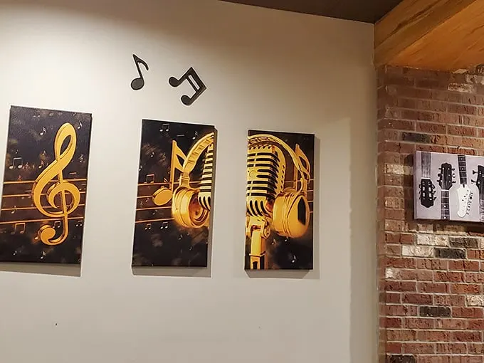 The musical décor isn't just thematic window dressing – it's a hint that your meal will hit all the right notes.