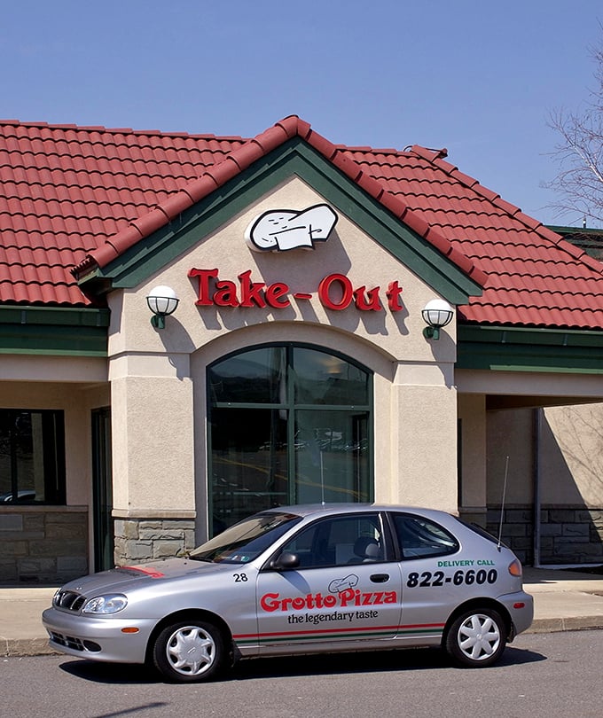 The take-out entrance with its dedicated delivery car. That "legendary taste" tagline isn't just words—it's a reputation earned over 70 years.
