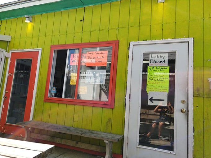 The takeout window—where locals in the know skip the wait and grab their seafood treasures to enjoy at home. Beach house dinner plans: solved.