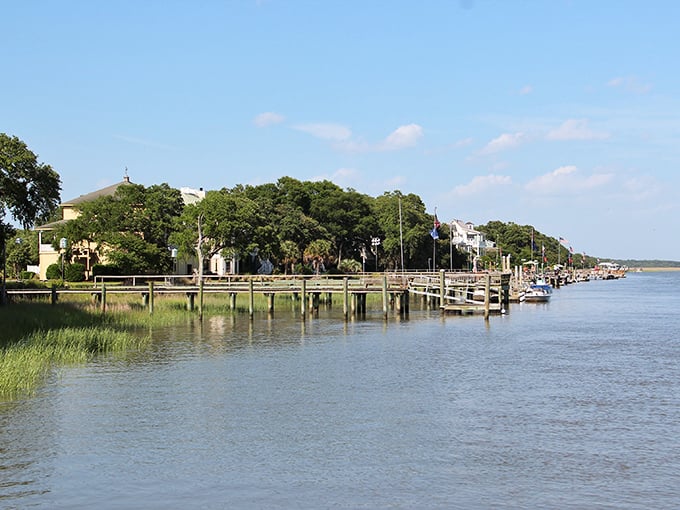  McClellanville's waterfront homes enjoy views that change with each tide, creating an ever-shifting natural canvas.
