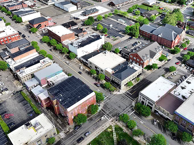 From above, Coshocton reveals its perfect small-town layout – compact enough to save on gas, expansive enough to offer everything you need.