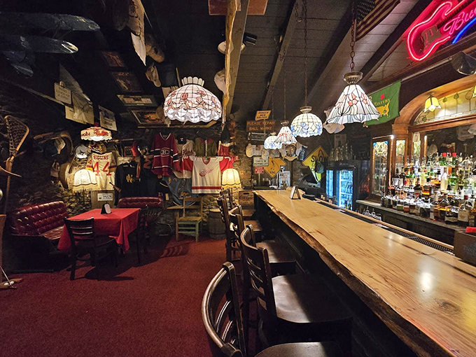 The bar doesn't just serve drinks—it tells stories through Tiffany lamps and wooden beams, a place where strangers become friends over perfectly mixed manhattans.