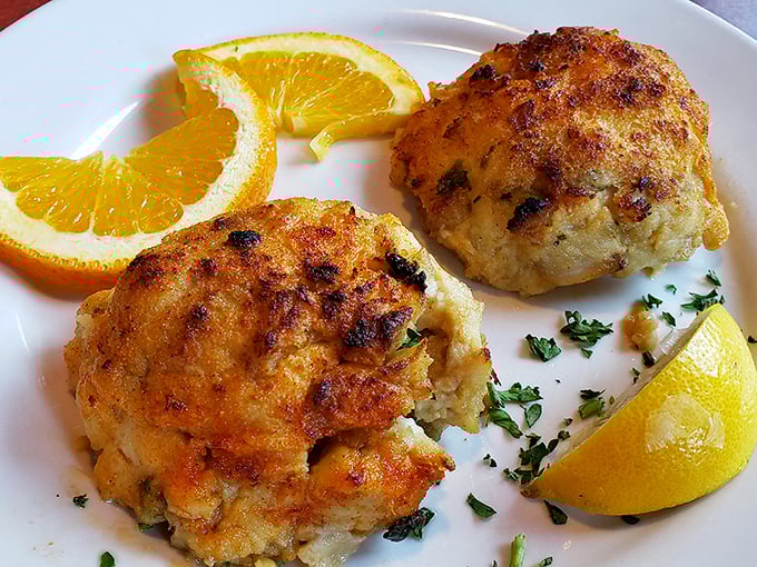 Maryland might claim crab cakes as their own, but these golden-brown beauties prove Philadelphia knows its way around seafood too. Crispy perfection!